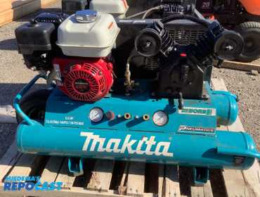 Repocast.com® | Makita MAC5501G Gas Air Compressor
