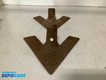 Repocast.com® | Two farm implement cultivator lister...