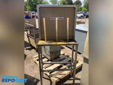 Repocast.com® | Lot of (1) 3-prong drying rack station