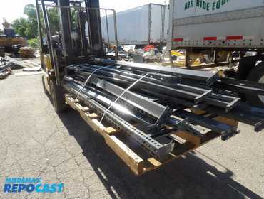 Repocast.com® | Pallet racking; (4) uprights, (2) 3ft...