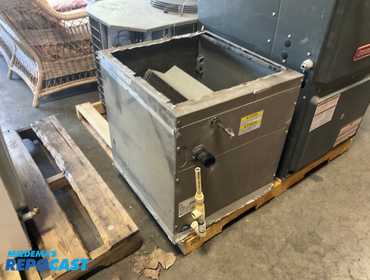 Repocast.com® | Lot of (1) UL AC unit model G2FD042H21G