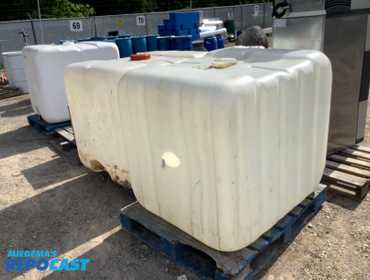 Repocast.com® | 275 GALLON PAYLOADER IBC TOTE TANKS
