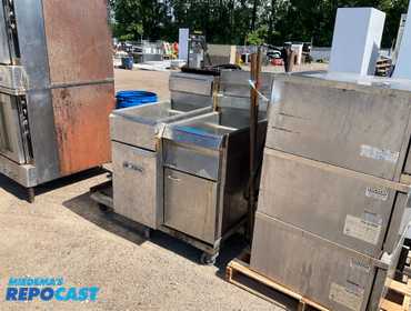 Repocast.com® | Pitco Frialator- 50lbs Fryer, 4 Burner...