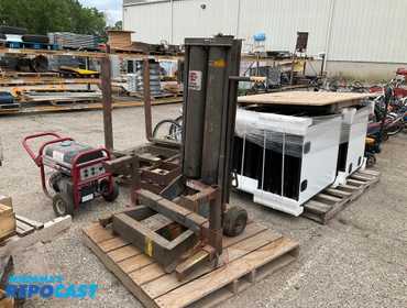 Repocast.com® | Lot of (1) NAPA Lifting Equipment 91...