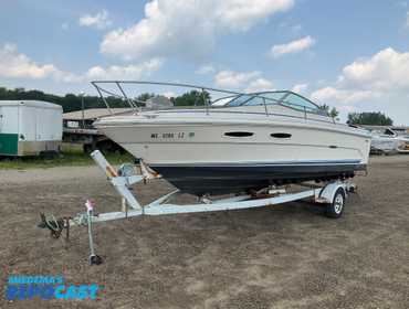Repocast.com® | 1984 Sea Ray SRV-210 Boat