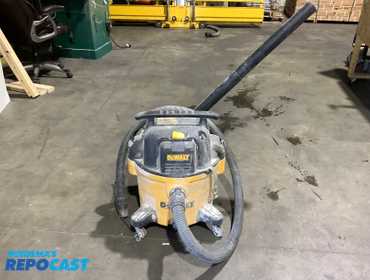 Repocast.com® | Lot of (1) DeWalt DXV09P 5 HP 9 Gallon...