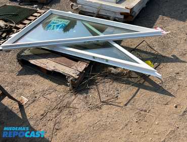 Repocast.com® | 2 JEN WELD WINDOWS NEVER INSTALLED....