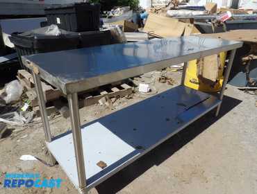 Repocast.com® | New stainless steel work table, 2...
