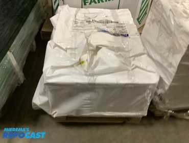 Repocast.com® | Skid Lot of a Husky Opaque Offset...