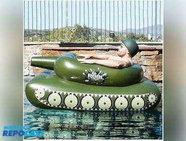 Repocast.com® | New Army Tank PVC Pool Float...