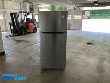 Repocast.com® | Insignia NS-RTM18SS7 Refrigerator