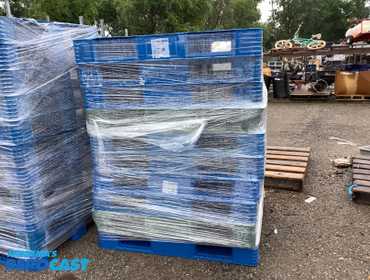 Repocast.com® | Lot of (10) blue stacked skids