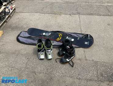 Repocast.com® | Lot of one Switch Standard snowboard...