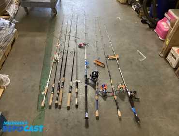 Repocast.com® | Lot of (10) Fishing Rods (4 have reels...