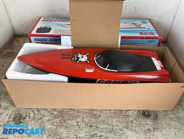 Repocast.com® | R. C. Twin Screw Racing Speedboat ...
