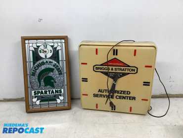 Repocast.com® | Lot of (2) clocks (1) original Briggs...