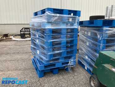 Repocast.com® | Lot of (12) blue stacked skids