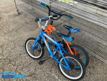 Repocast.com® | Lot of (2) kids bikes: neon orange pro...