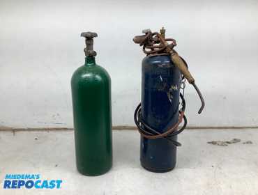 Repocast.com® | Lot of two 23” tall gas cylinders...