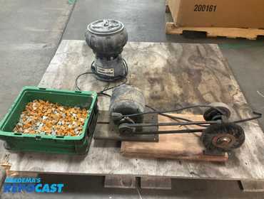 Repocast.com® | Bench grinder, rock polisher with media.