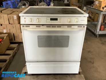 Repocast.com® | Magic Chef 6898VVV Electric Range, 30...