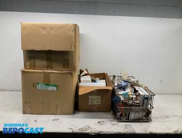 Repocast.com® | (4) box lot of packaged hardware items...