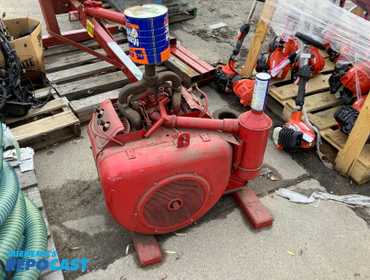 Repocast.com® | Wisconsin V4 Engine, 2130 RPM. Rebuilt.