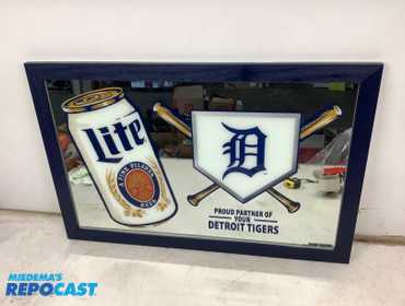 Repocast.com® | Miller Lite Detroit Tigers Mirror...