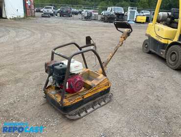 Repocast.com® | 1985 Wacker DPU 3355 H Plate Compactor