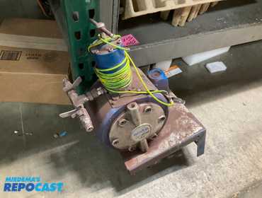 Repocast.com® | Binks DX 200-3SN 3:1 pump with stand