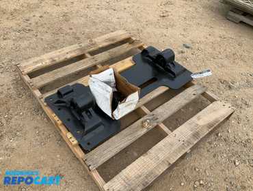 Repocast.com® | Holland 5th wheel mounting bracket,...