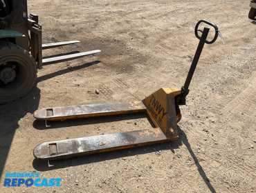 Repocast.com® | Lift-Rite 5,000 lb Capacity Pallet...