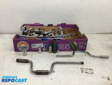 Repocast.com® | Assorted sockets and screwdrivers.