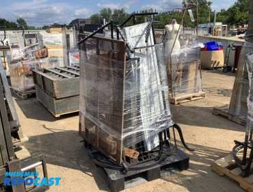 Repocast.com® | Skid Lot of Various Store Fixture...