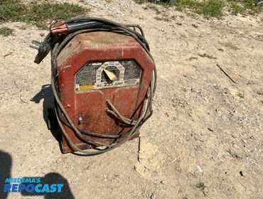 Repocast.com® | 225 AMP STICK WELDER. NEEDS NEW LEAD...
