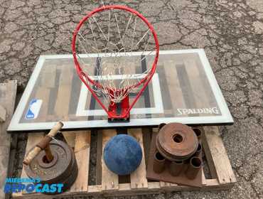 Repocast.com® | Lot of (4) Spalding NBA Basketball...