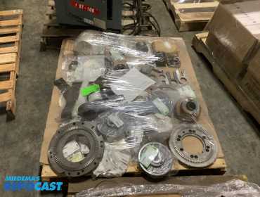 Repocast.com® | Skid Lot of Cincinnati Machine Repair...