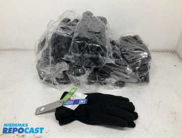 Repocast.com® | Lot of (36) Pairs Jacob Ash Igloos Men...