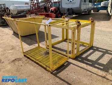 Repocast.com® | Lot of (1) Forkable Platform with Side...