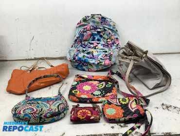 Repocast.com® | Lot of (7) assorted bags