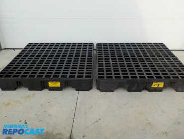 Repocast.com® | Lot of (2) Eagle containment pallets,...