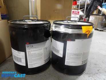 Repocast.com® | Lot of (2) 3M; 5-Gallon Bucket of Hi...