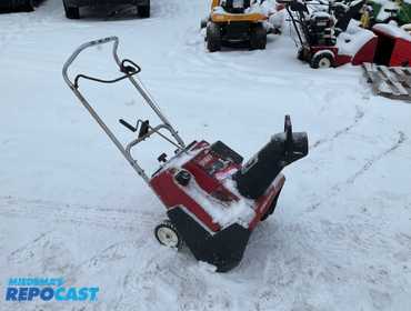Repocast.com® | Lot of (1) Toro CCR 2000 E Snow Blower...