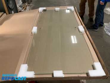 Repocast.com® | Lot of (2) Arizona shower doors model...