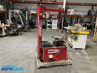 Repocast.com® | 1- Coats Maxx 70 Rim Clamp Tire Changer