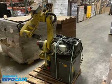 Repocast.com® | Fanuc M-6i Robot with Arc Mate 100i...