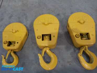 Repocast.com® | lot of (3) P and H crane load blocks...