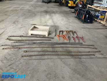Repocast.com® | Lot of chains and binders including: