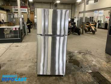 Repocast.com® | Insignia NS-RTM18SS2 refrigerator