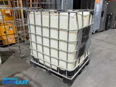 Repocast.com® | 1- 275 GALLON IBC TOTE, CAMLOCK VALVE...